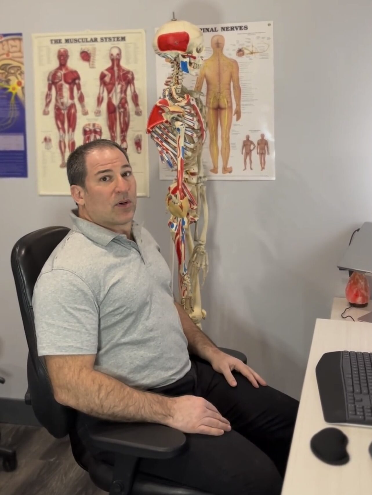 Posture Tips from North York Chiropractor Dr. Michael Rodney